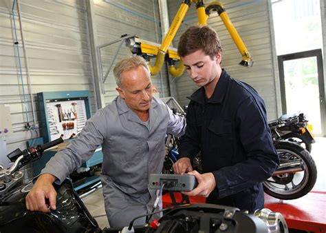Formation en mécanique moto à Plobannalec