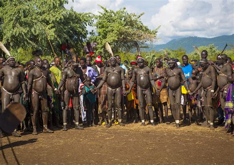 Bodi Tribe Fat Men During Kael Ceremony Hana Mursi Omo V Flickr