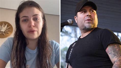 Filha De Mingau Do Ultraje A Rigor Pede Ora Es Para Sa De Do Pai