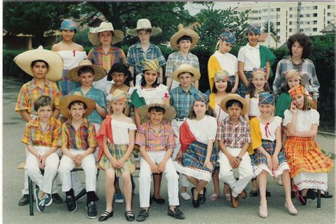 Photo De Classe CE2 De 1987 ECOLE PRIMAIRE PAUL FABRE Copains D Avant