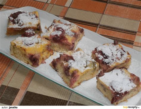 Rebarborový koláč s tvarohem recept TopRecepty cz