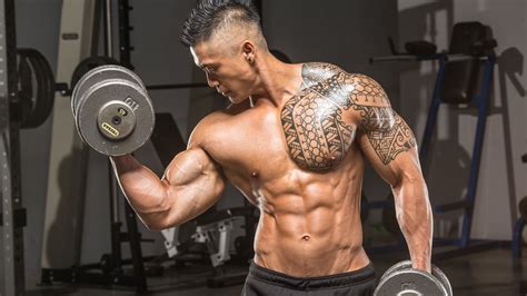 The Best Workouts To Build Bigger Arms