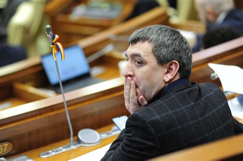 LIVE Conferință de presă susținută de candidatul PAS la funcția de