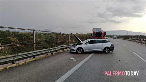 Tragedia Sull Autostrada Palermo Mazara Uomo Si Lancia Da Un Viadotto