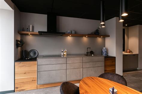 Noten Fineer Keuken Met RVS Werkblad WONEN Nl