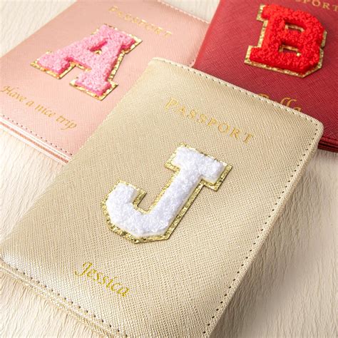 Couverture de passeport en cuir avec nom personnalisé couverture de