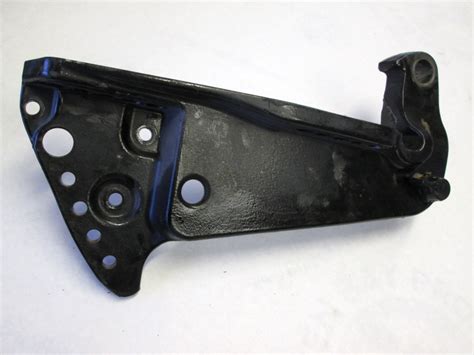 3425 828333T08 Mercury Mariner Outboard Transom Bracket Port Left