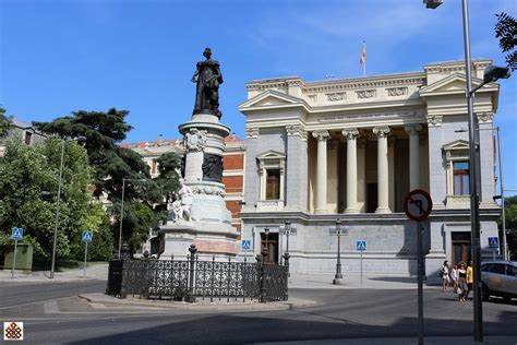 Madrid045 Casón del Buen Retiro statue of María Cristina d Flickr