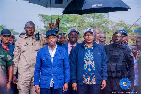 Sud Kivu Accompagné du Gouverneur Théo Ngwabidje le Ministre d État
