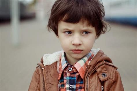 Qué hacer si mi hijo no quiere ir al colegio