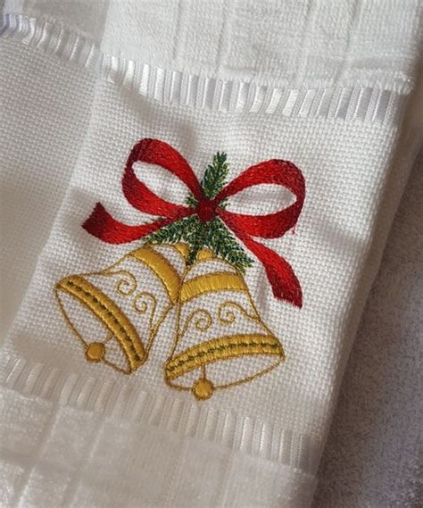 Bordar toallas navideñas 10 Ideas geniales Bordados a Mano