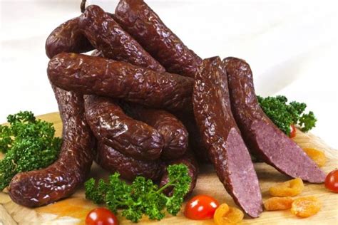 Kiełbasa z dzika Tradycyjne Wyroby z Bartlowizny