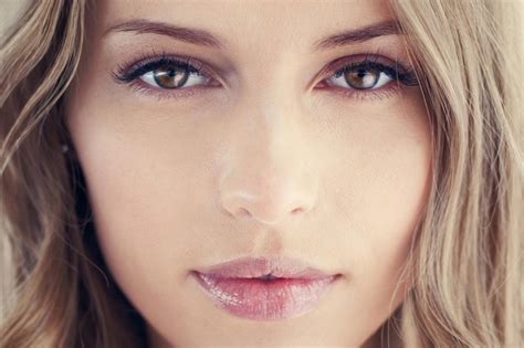 Descubre El Secreto Del Maquillaje Natural Con Este Libro Completo
