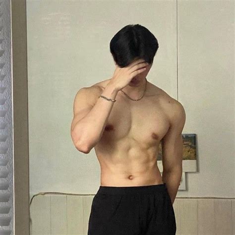 Hot Asian Men Korean Men Handsome Asian Men Ideal Male Body Men Abs