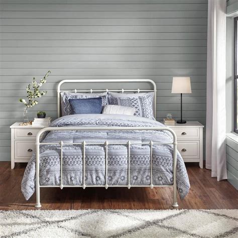 StyleWell Dorley Farmhouse White Metal King Bed 81 1 In W X 53 54 In