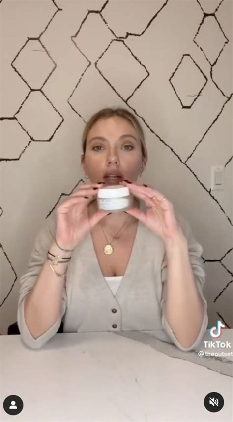 Scarlett Johansson Revela Truco Para Eliminar Arrugas De La Boca A Los