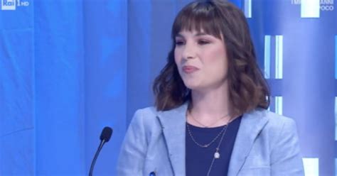 Affari Tuoi Il Pacco Maledetto Di Martina Che Nessuno Ha Notato No