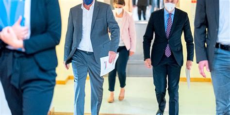Quarantänepflicht fällt Rauch und Kocher präsentieren neue Corona