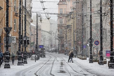 Prognoza Pogody Na Zim Sprawd Co M Wi D Ugoterminowe