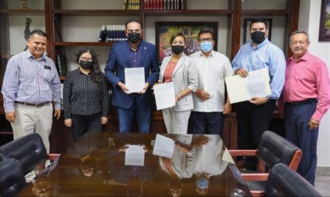 Firman convenio de colaboración el COBACHBC y CECATI 21 ExpressoBC