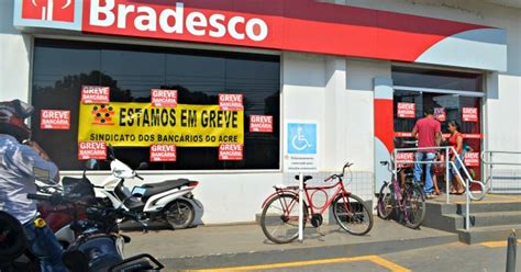 G1 Bancários entram em greve por tempo indeterminado no Acre