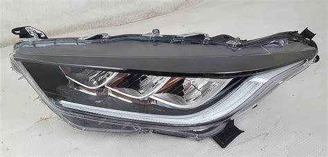 LAMPA LEWA FULL LED TOYOTA YARIS IV 2019 TOYOTA YARIS IV za 400 zł z