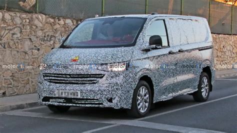 Next Gen Vw Transporter Spied Looking A Lot Like A Ford