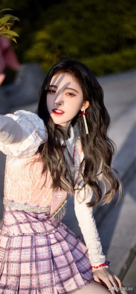 Ju Jingyi Fair Skinned Beautiful Sexy And Charming Cute And Sweet