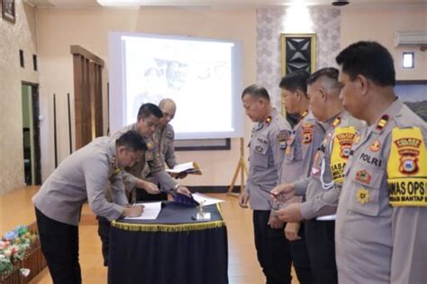 Sosialisasi Dan Penyerahan Dipa TA 2024 Serta Penanda Tanganan Pakta
