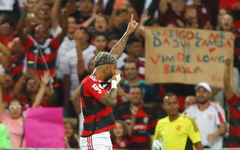Gabigol Chega A 150 Gols E Se Aproxima De Bebeto Em Ranking Dos Maiores