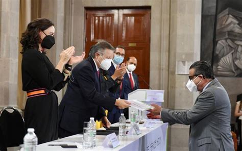 Entregan reconocimientos al personal médico del Poder Judicial de la