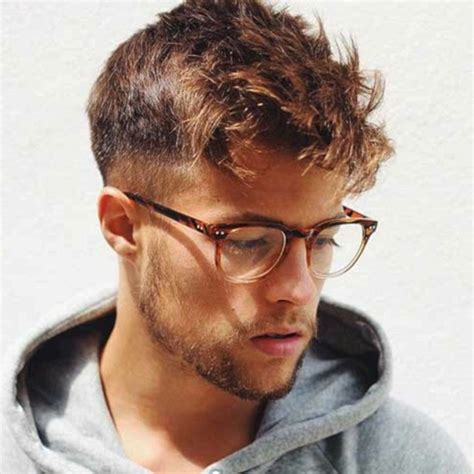 Frisuren für Männer sehr kurz Trendige Inspiration