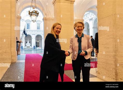 Giorgia Meloni Palazzo Chigi Immagini E Fotografie Stock Ad Alta