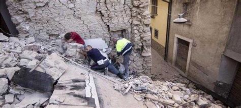 Cosa Fare Durante E Dopo Un Terremoto La Guida Della Protezione Civile