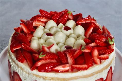 Le Fraisier à la Crème Diplomate Casserole Chocolat