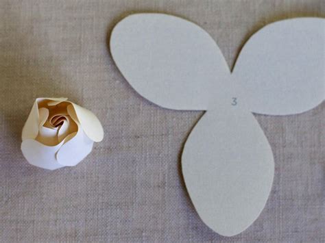 How To Make Paper Gardenias How Tos Diy