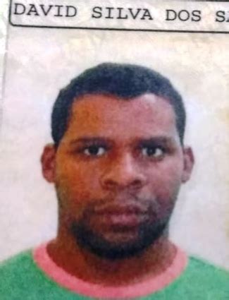 Motorista de Santo Estêvão é encontrado morto dentro de carro em Feira