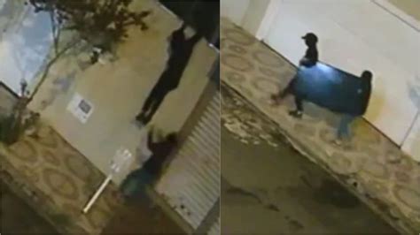 C Mera De Seguran A Flagra Ladr Es Invadindo Resid Ncia E Furtando Tv
