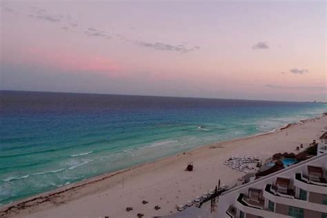 Clima en Cancún Habrá cielo nublado con ambiente cálido en el Caribe