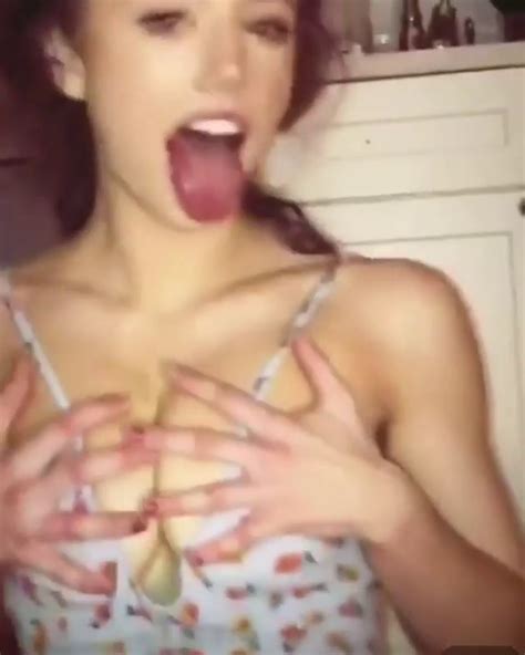 Lily Mo Sheen Simulating Sex 3