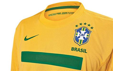 CBF lança a nova camisa da seleção brasileira