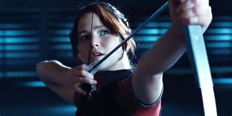 Hunger Games Why Katniss Beautiful Archery Is Actually A Mistake