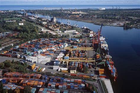 Intermodalny terminal kontenerowy w Porcie Gdańsk rozbudowany