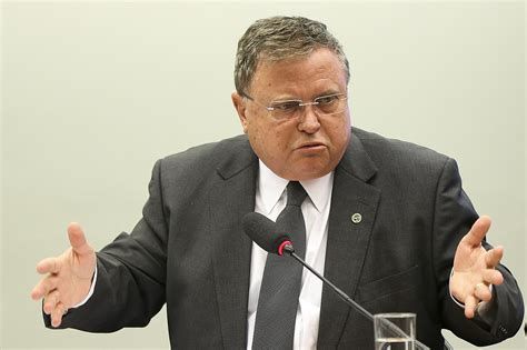 Blairo Maggi biografia do político e magnata do agronegócio