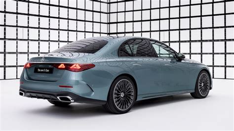 Mercedes Benz E Class Resmi Debut Ini Spesifikasinya