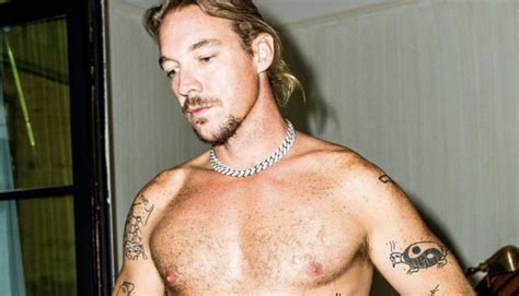 Diplo Mostra Pacco E Culo In Mutande Bitchyx