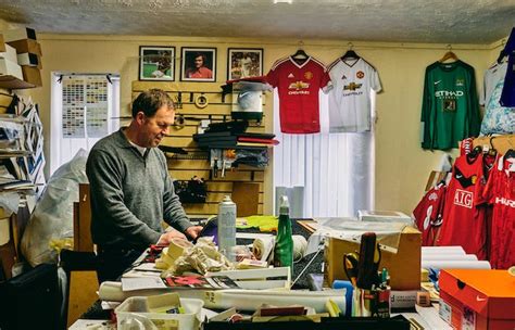 Know The Signs 5 Stages Of Hoarding Disorder Vitality Views