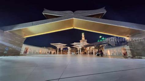 Masjid Ar Rahman Blitar Yang Megah Dan Mirip Dengan Masjid Nabawi