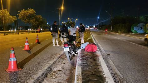 Motociclista morre após ter pescoço atingido por linha cerol em