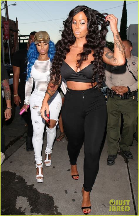 Amber Rose Is Completely Unrecognizable In A Brunette Wig Photo